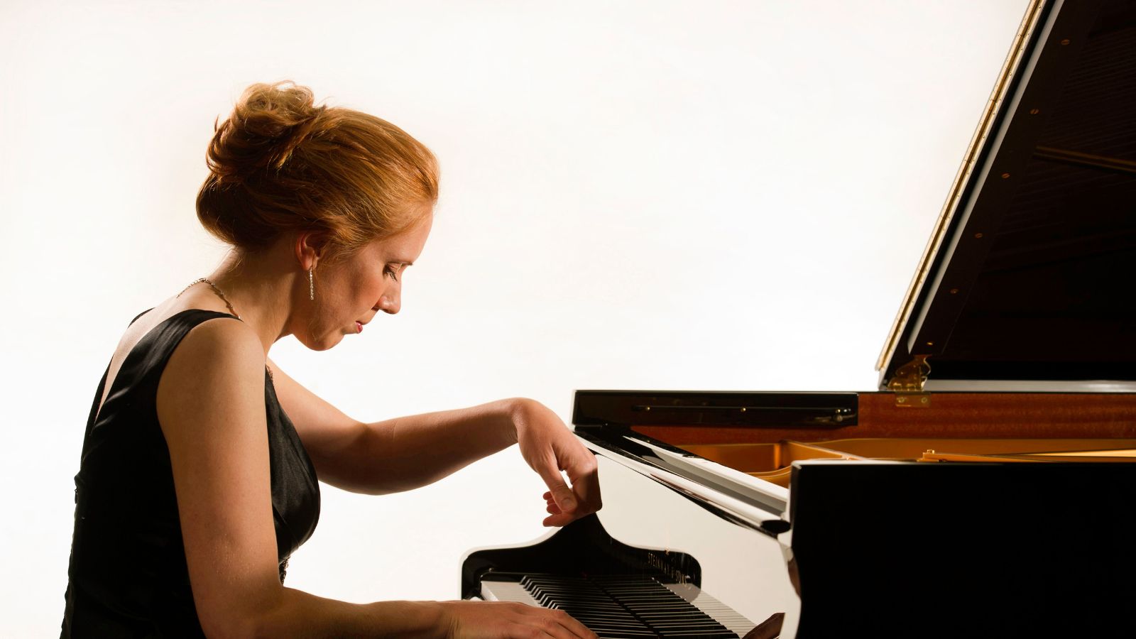 Sarah Beth Briggs - Steinway & Sons