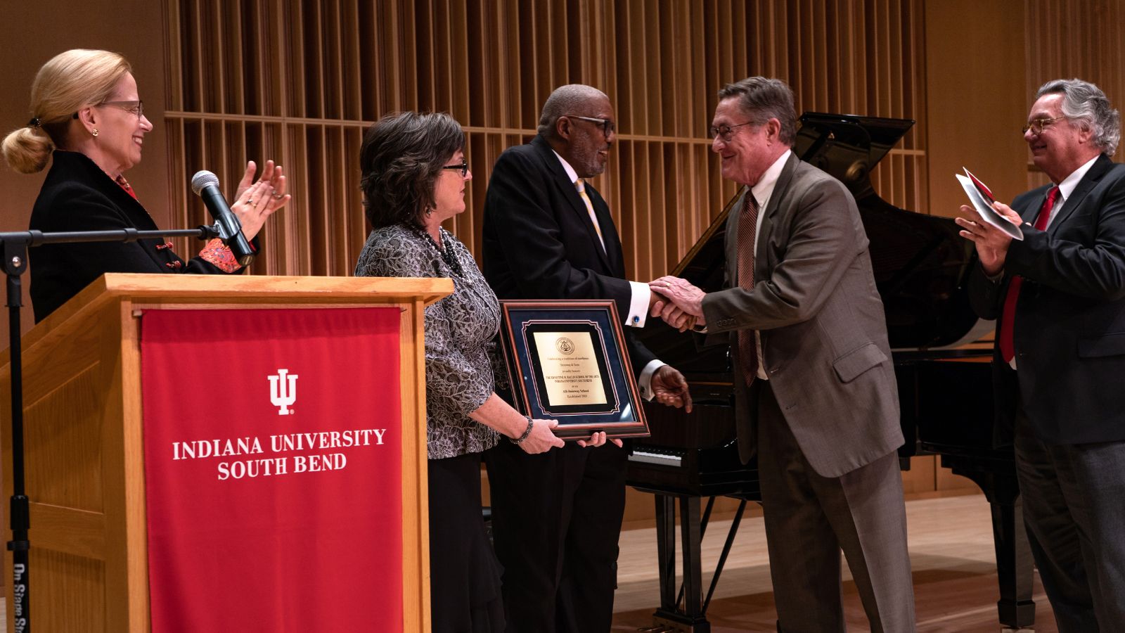 Retiring Dean Helps Raclin School of the Arts Cross the Finish Line to ...